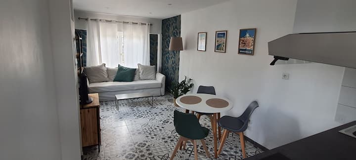 Studio Situé Entre Marseille Et Cassis - Aubagne