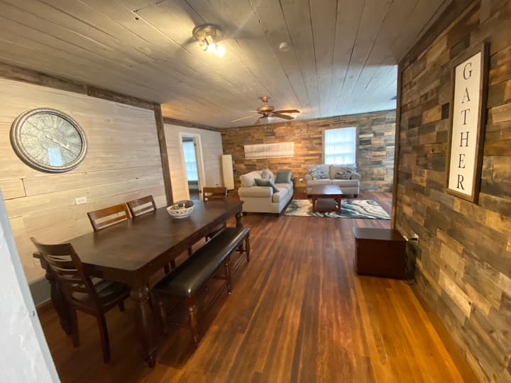 Cozy 2 Bedroom Home - Waco, TX
