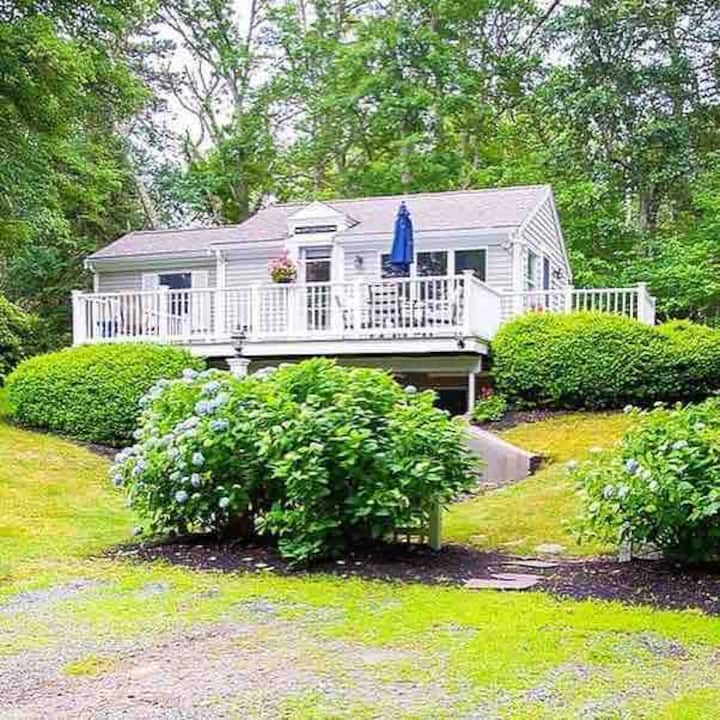 Joy Cottage: A/c, Ev Charger, Outdoor Shower - Orleans, MA