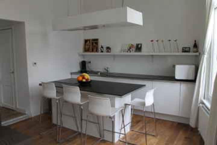 Cosy And Light Apartement - Anversa