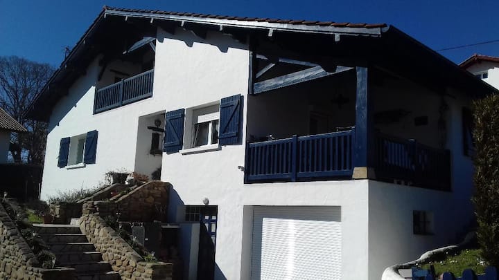 Appartement T4 Dans Villa Basque - San Juan de Luz