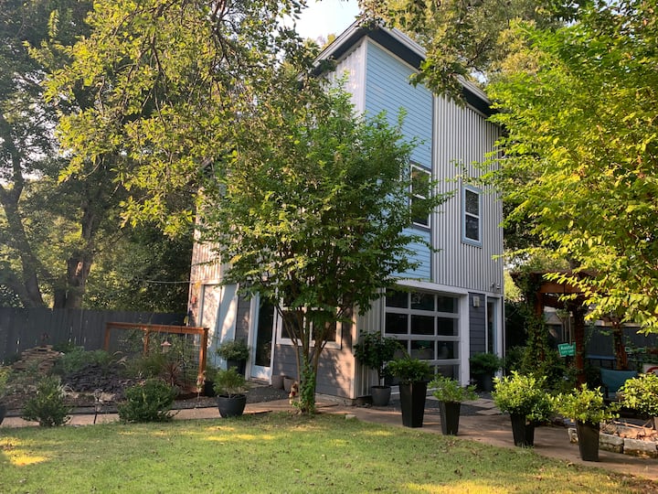 Tajmasmall Guest Suite - Austin, TX