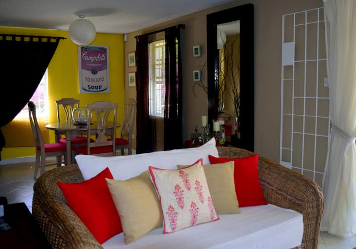 Quiet Room In 2 Bedroom Duplex - Bridgetown, Barbados