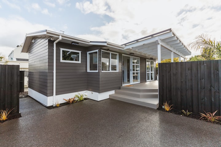 Beach Retreat On Range 4 Mins Walk To The Beach - Papamoa