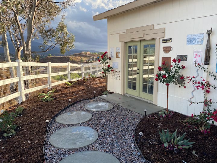 Studio At Purely Corrupt Vineyards - Wilson Creek Winery, Temecula