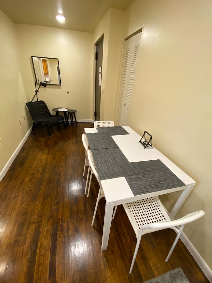 Perfect Work From Home Space 30 Minutes From Nyc! - Union City, NJ