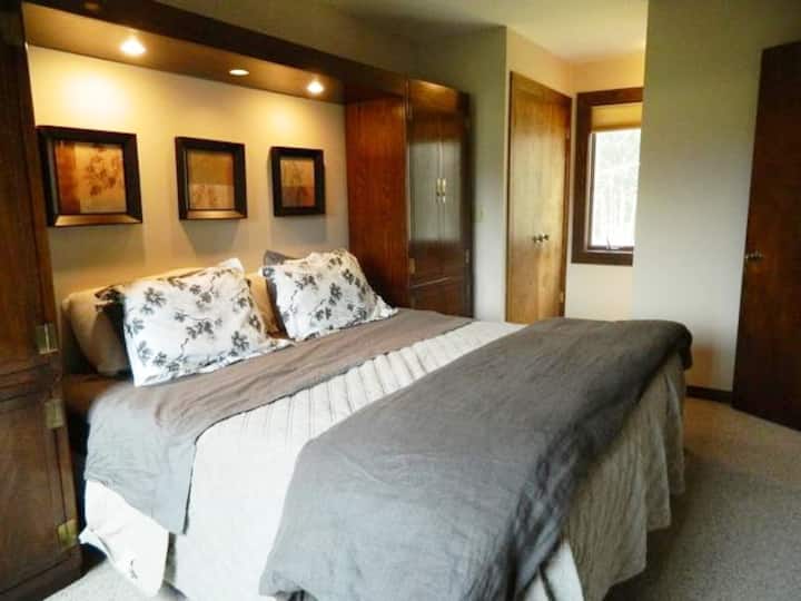 Country Townhouse Near Rec Path - Stowe, VT