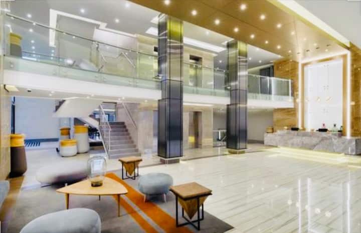 Sunshine Spaces 2 Fully Serviced, Wifi & Netflix - Pretoria