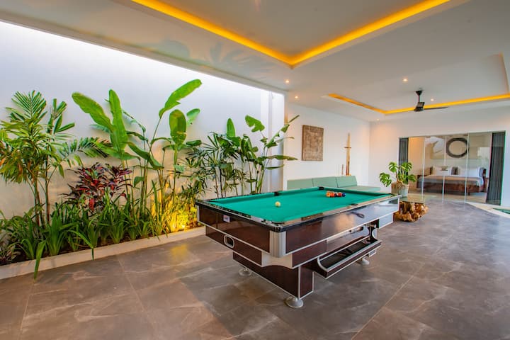 Villa 2br Pool & Billiard – Beachside Ricefield - Kuta