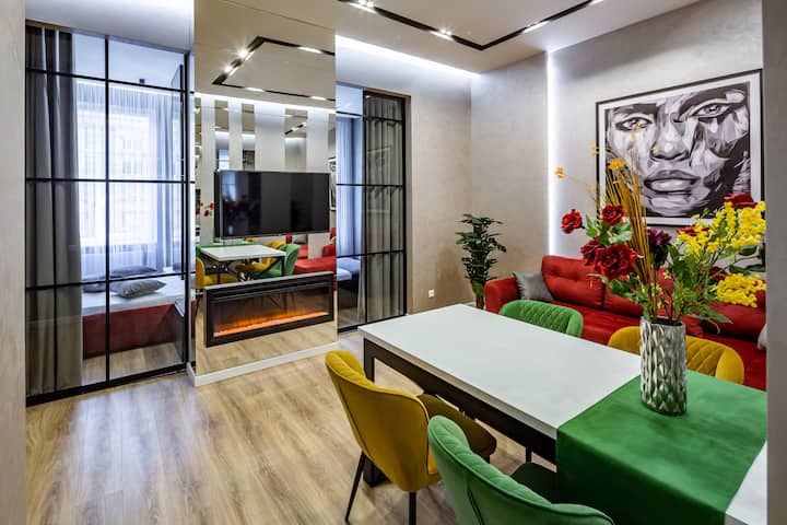 Alfa Apartments 3-room Lux-apartment in the center of Lviv - Serviced ...