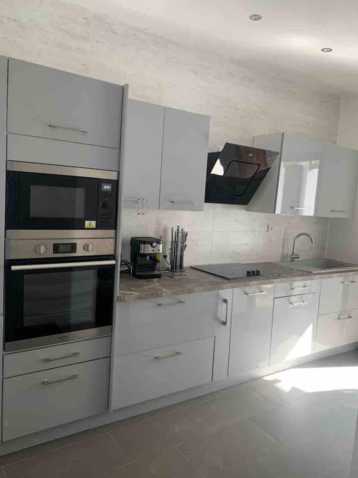Appartement De Luxe Spacieux Meublé à Dakar - Dakar
