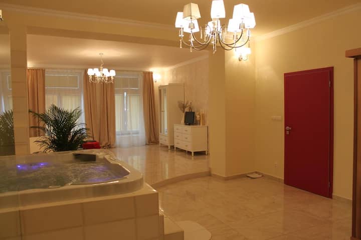 Prezidentské Apartmá - České Budějovice