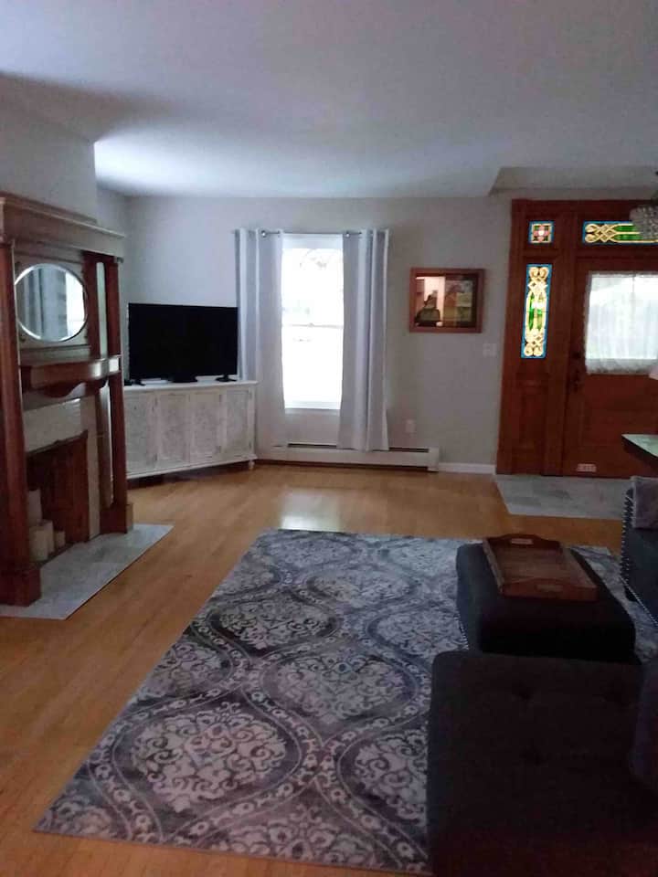 10% Off For 7/4 And Any Race Weekend! 6br On Union - Saratoga Springs, NY