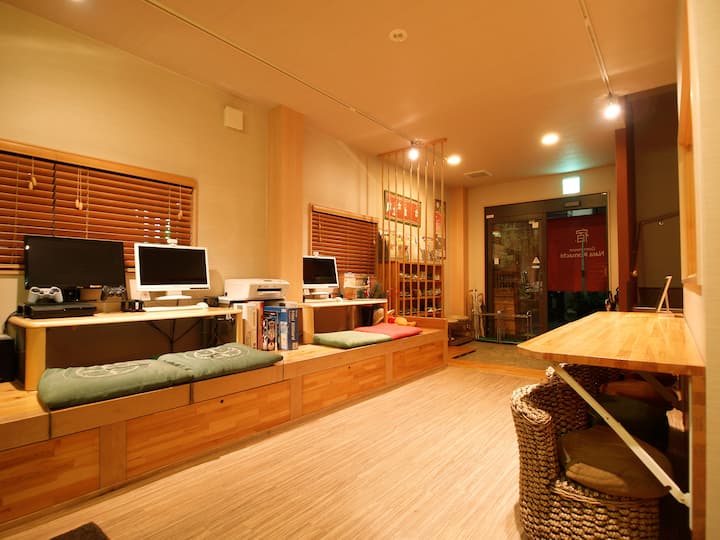 Well-design Double Room  Private Shower And Toilet - Japan