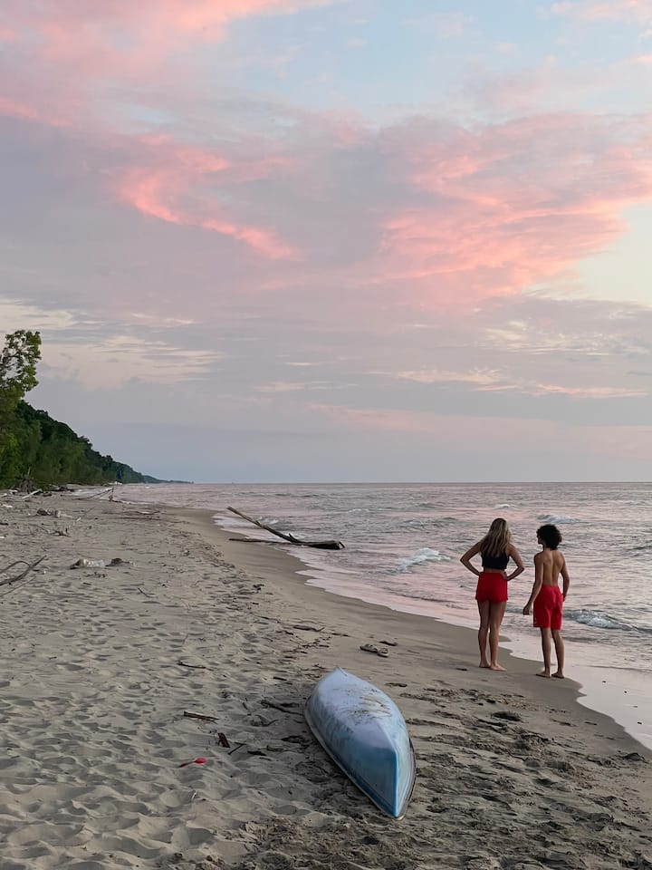 17 Person Lake Michigan Beach House-private Beach - Lake Michigan Beach, MI