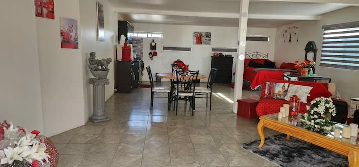 Estudio Centrico Con Cama, Cocina, Sala,tv - Ensenada