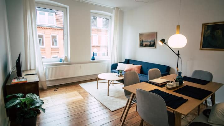 Cosy Old Building, 2br | 24/7 Check-in - Kiel