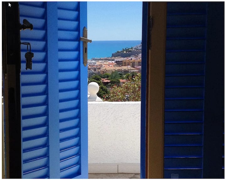 Hus Med Fantastisk Terasse Og Udsigt - Peniscola