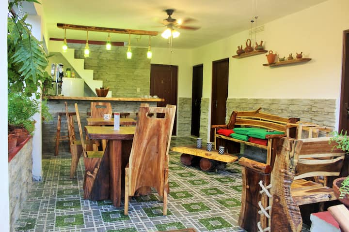 Su Casa En La Habana(no Se Va La Luz, Wifi Gratis) - Cuba