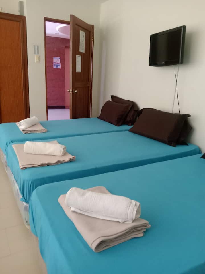 2 Guests - Cebu