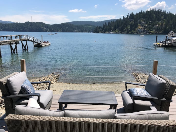 Deep Cove Waterfront - The Wheelhouse - Canada