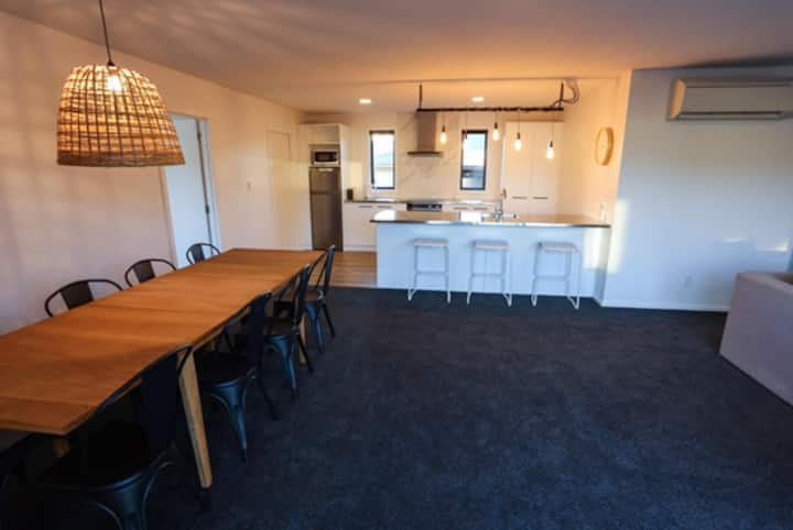 4- Charming Space, A Stones Throw From The Centre - 와나카