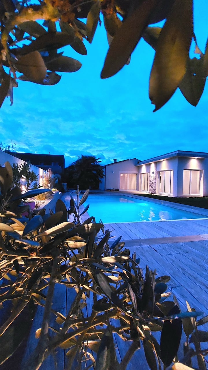 Maison Des Oliviers-piscine Chauffée-île De Ré/lr - L'Houmeau