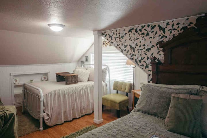 Mill Creek Suite #3 - Forks, WA