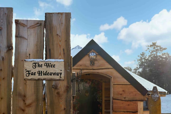The Fae Hideaway - 2 Person Hot Tub - Écosse