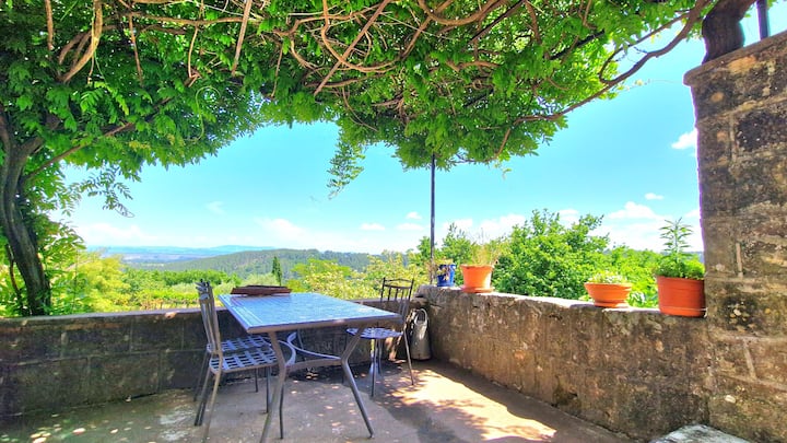 Gite En Pierre à Ribes Simplicité, Vue Imprenable - Ardèche