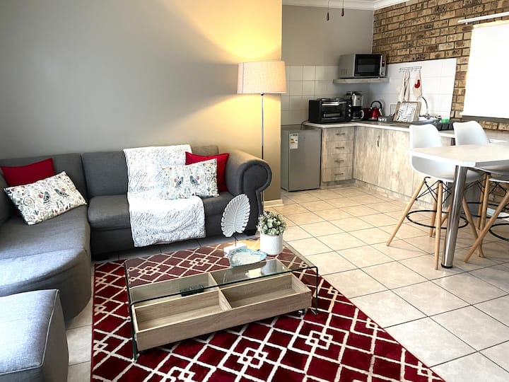 Marmers’ Place - Tranquil Self-catering Apartment - Klerksdorp