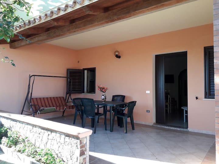 Appartamento P. Terra 3 Camere Letto Con 2 Bagni - Posada