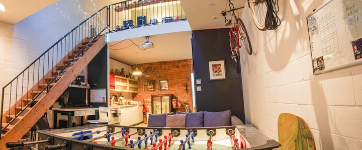 1100sq True Loft With Parking! - Toronto