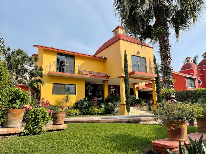 Residencia De Lujo - Alberca Con Caldera Incluido - Cuernavaca