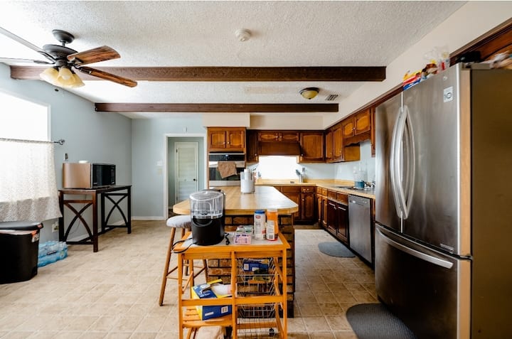 Travel Nurse / Professional Private Suite#4 - Mobile, AL