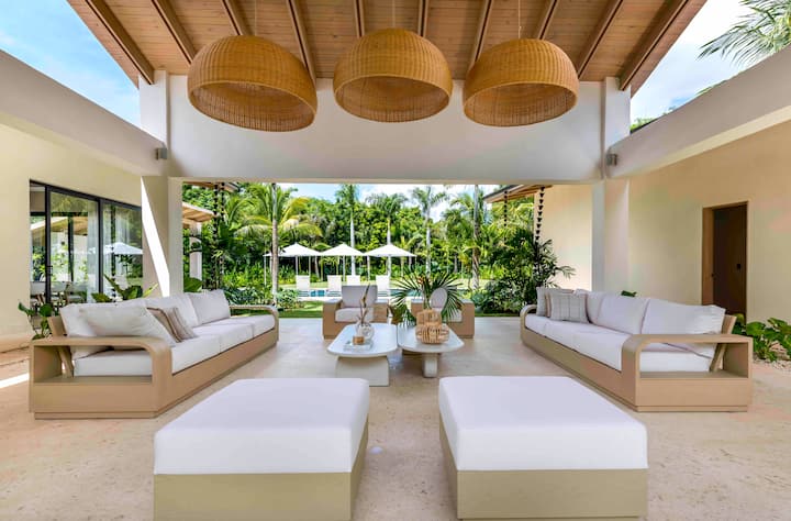 Brand New Modern Villa-6 Br/steps From The Beach - La Romana