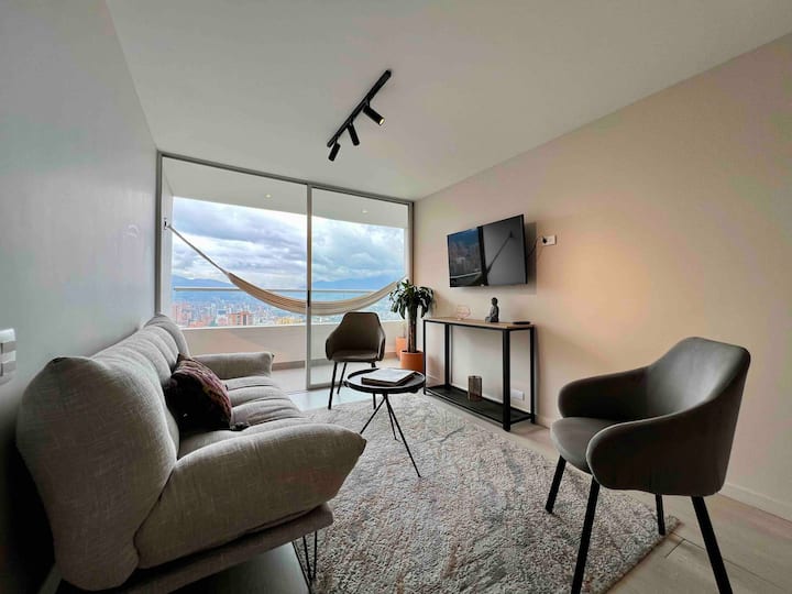 Unique 1bd/1.5bt El Poblado, Best Views. Fast Wifi - Medellín