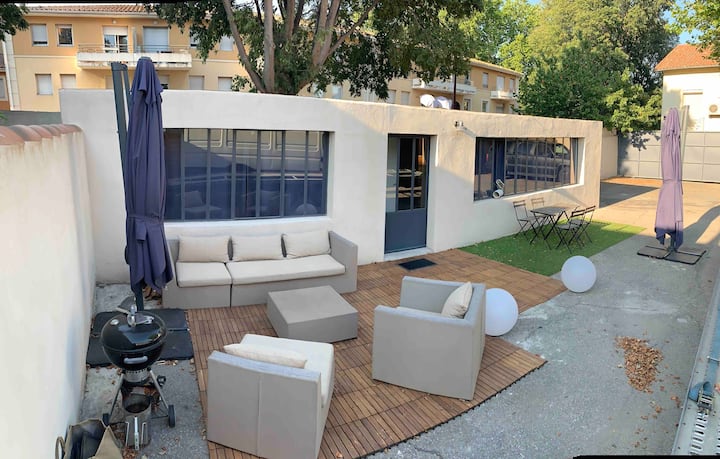 Maisonette, Charmante Maisonette à 5 Min Du Centre - Avignon