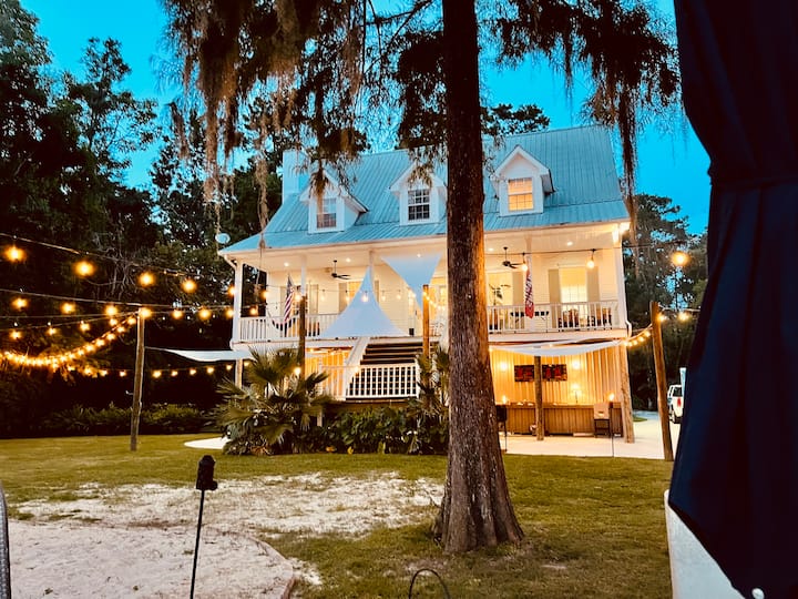 House On Tchefuncte River - New - Covington, LA