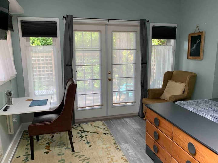 Studio Suite With Garden Patio In Sidney - Sidney