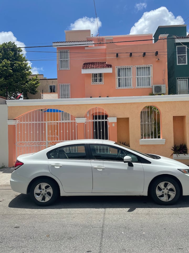 Casa En Lugar Muy Céntrico De  Cancún. - Cancún