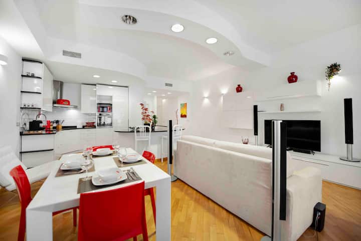 Free Private Garage · 600m To Duomo - Milan