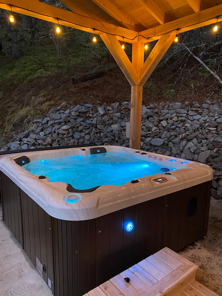 Top 10 Airbnbs With Hot Tub Near Saint John, Canada - Updated 2024 | Trip101