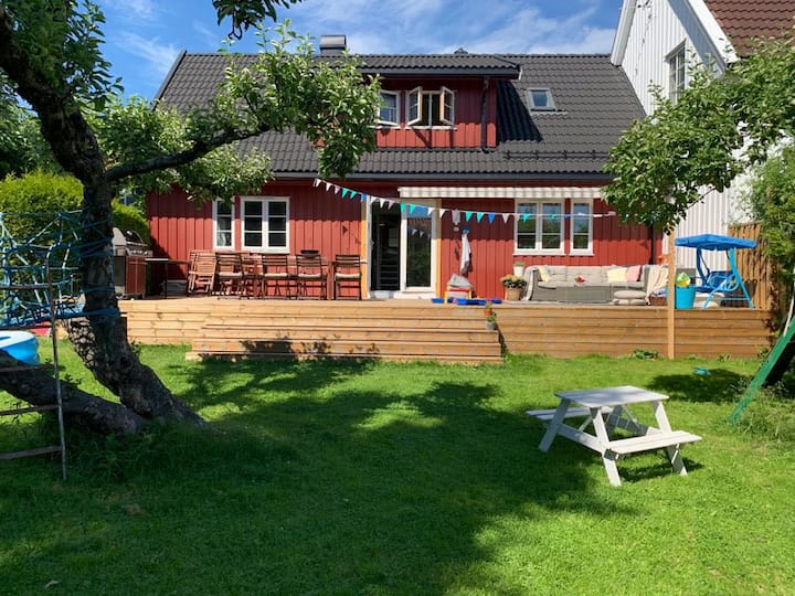 Hageidyll På Risløkka! Barnevennlig Og Nær Sentrum - Oslo