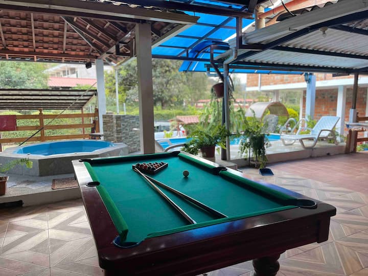 Casa En Malacatos Con Piscina - Vilcabamba