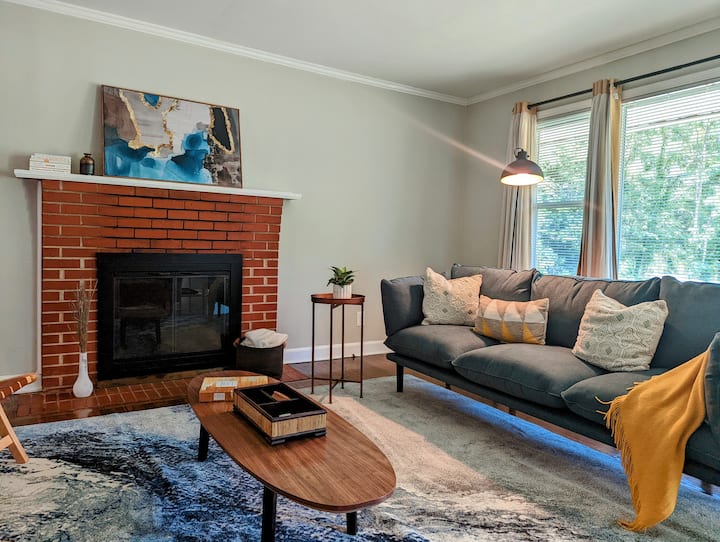 Rare Remodeled Home W/2 C. King Beds+walk To Town - Chapel Hill, NC