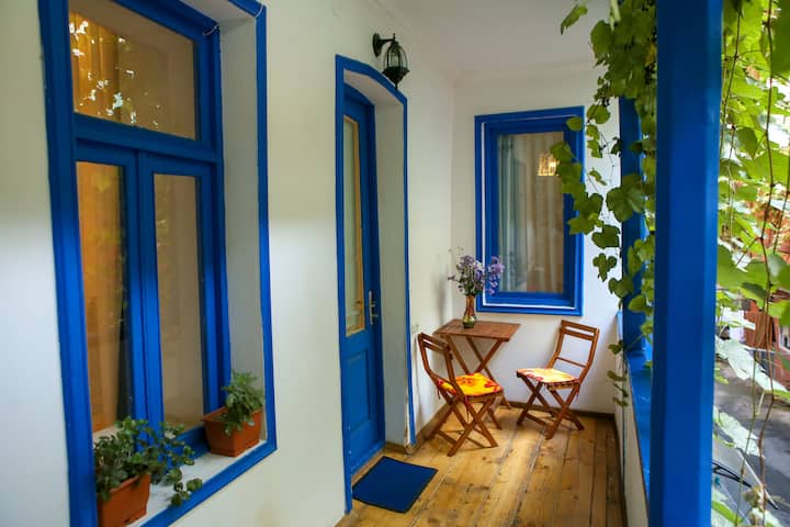 Balcon In Vines - Tbilisi