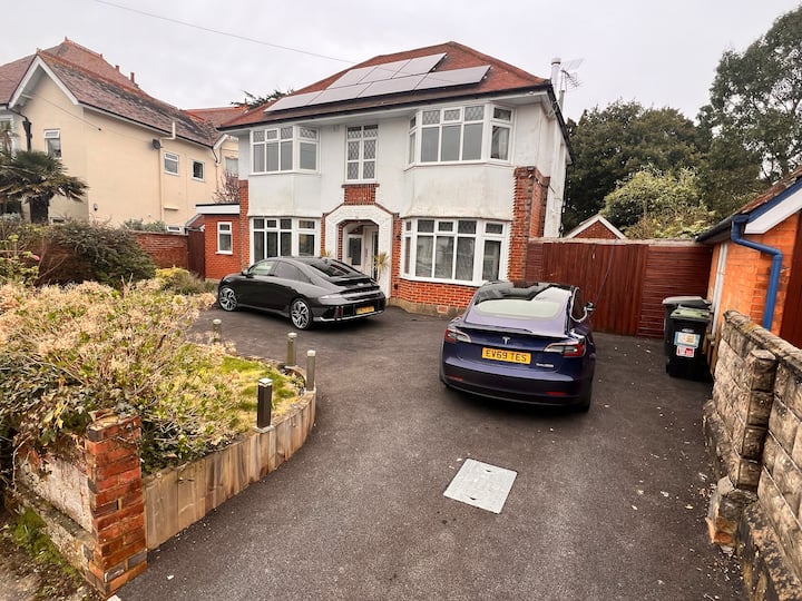 Spacious Family Home Close To Beach 🏖 With 🐈‍⬛ - Boscombe