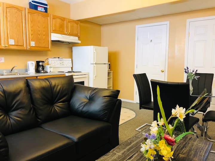 Dt Whitehorse 3 Bedrooms Basement Suite - Yukon