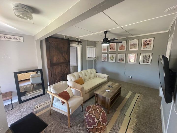 Traveling/medical Professionals **Rare Find!** 306 - Kingman